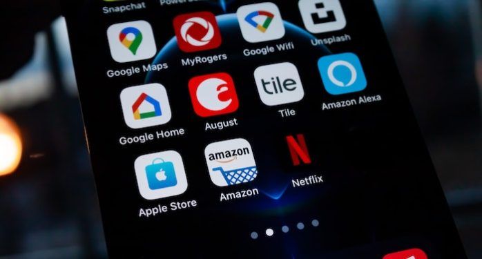 Manage Your 2021 TBR With These Reading List Apps | Book Riot