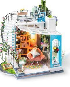 Dollhouse Bookcases and Libraries for Miniature Booklovers